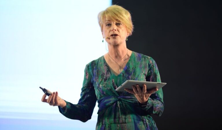 Rose Luckin: we must lose fear of artificial intelligence | Observatory ...